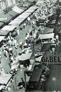 Maxwell Street, Chicago - World's Largest Market