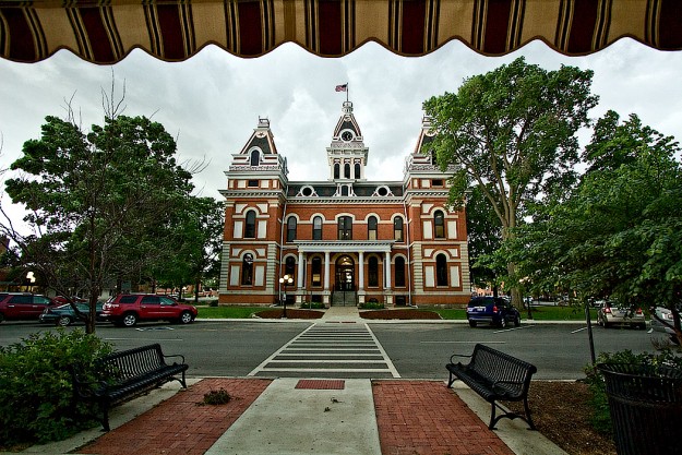 PHOTO: Courthouse in Pontiac Illinois - Hole in the Donut Cultural Travel