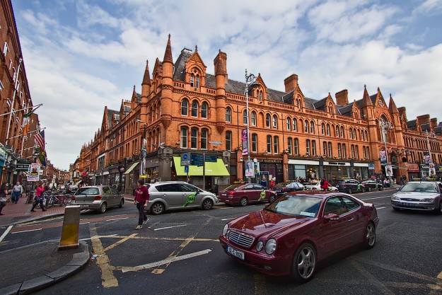 PHOTO: George's Street Arcade in Dublin, Ireland